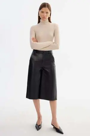 LAMARQUE Lise Leather Bermuda Shorts