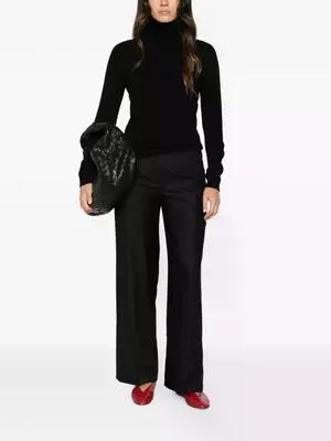 VELA SHOP Roll-neck Sweater
