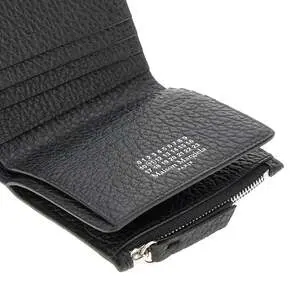 MAISON MARGIELA Four Stitches Leather Booklet Wallet