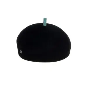 SIBI HATS Black / Blue Cloé Black Beret Hat With Blue Swirl - Black/blue