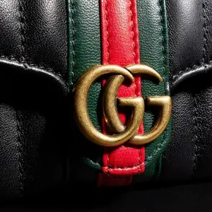 Gucci Gg Marmont Bi-fold Card Case