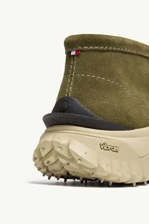 Moncler Clarks Originals Trailgrip Wallabee Gtx Suede Boots - Olive Green