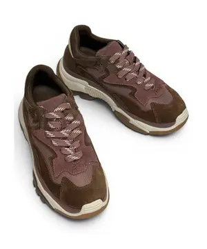 Ash Round-toe Sneakers