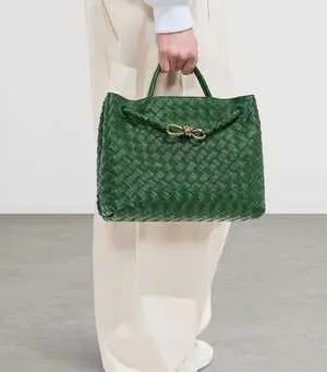 Bottega Veneta Leather Andiamo Top-handle Bag - Green