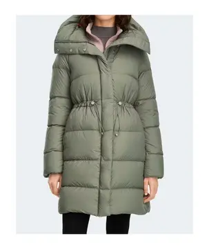 Canada Goose Montgomery Coat Tonal Label