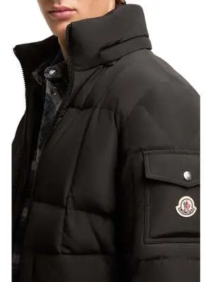 Moncler Long-sleeve Hooded Down Jacket