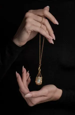AWE INSPIRED Wishing Stone Pendant Necklace