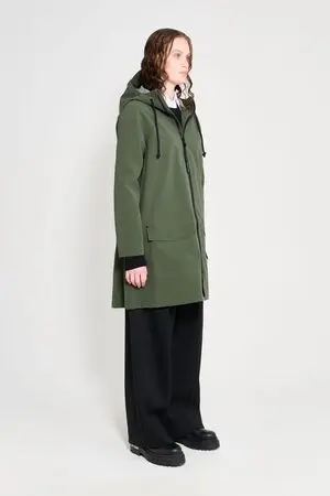 Stutterheim Mosebacke Patch Raincoat - Green