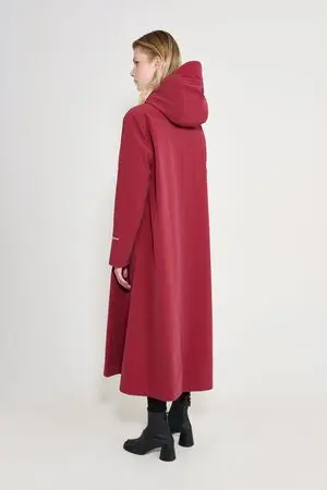 Stutterheim Mosebacke Long Patch Raincoat - Burgundy
