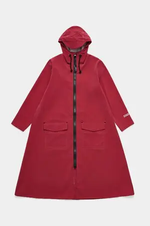Stutterheim Mosebacke Long Patch Raincoat - Burgundy