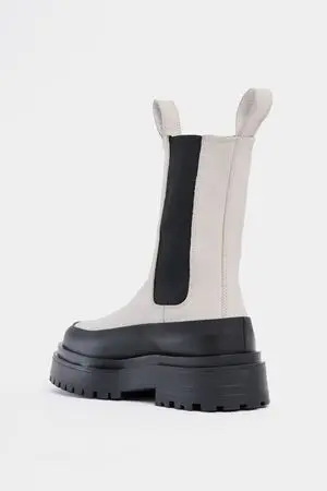 Stutterheim High Walker Leather Boots