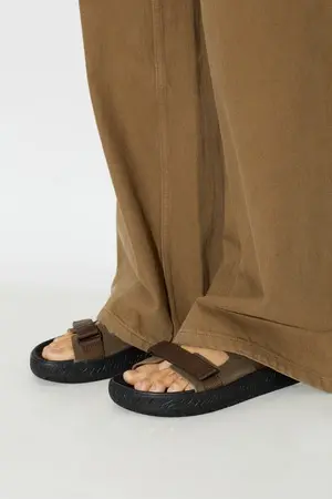 VEJA Arpoador Suede Soft’ Slides