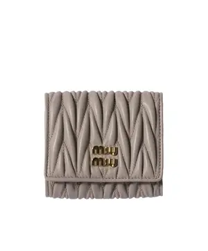 Miu Miu Small Matelassé Nappa Leather Wallet - Pumice