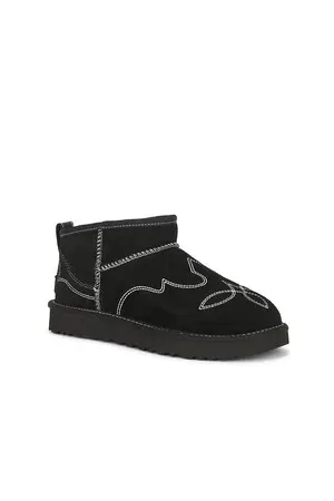 UGG Classic Ultra Mini Western Boot