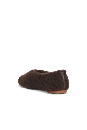 Gabriela Hearst Emperor Flat In Brown