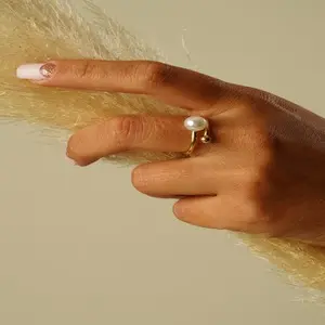 SARAS FINE JEWELLERY Atousa Pearl Ring - Gold