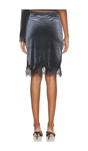 FENERS Suave Skirt In Grey