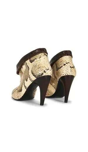 Isabel Marant Étoile Janela Boot In Beige