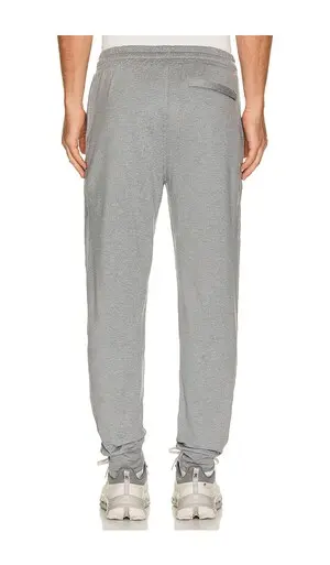 Vuori Ponto Performance 28 Jogger In Grey