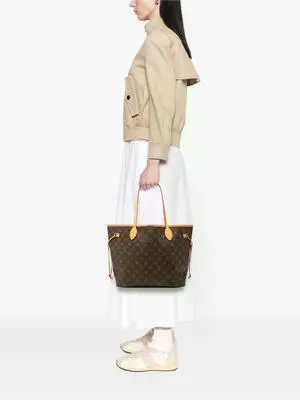 LOUIS VUITTON 2013 Monogram Neverfull Mm Tote Bag - Brown