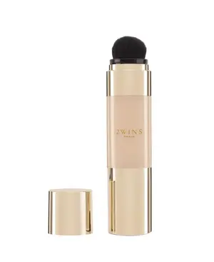2WINS Glowing Skin Tinted Moisturizer