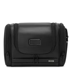 Tumi Hanging Travel Kit - Black