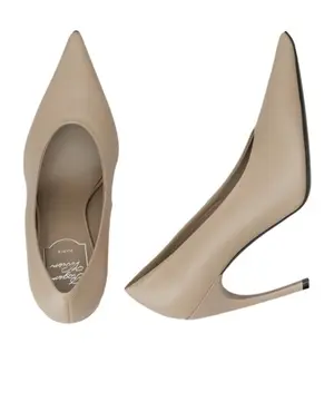 ROGER VIVIER Choc Pumps In Leather
