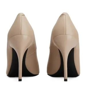 ROGER VIVIER Choc Pumps In Leather