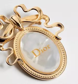 Dior Médaillon Brooch