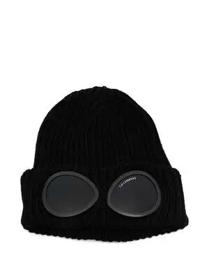 C.P. COMPANY Ribbed Knit Beanie With Stitched Logo Patch And Goggle Lens Detail, 100% Wool - Nero