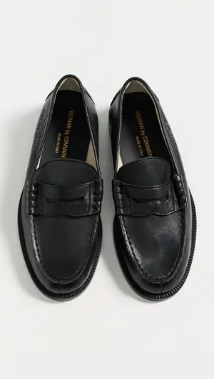 COMMON PROJECTS Leather Loafers