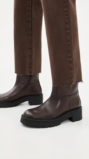 STUART WEITZMAN Ren Leather Booties