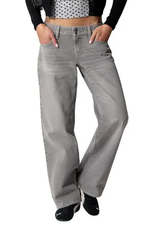 PACSUN Zoe Low Rise Girlfriend Jeans