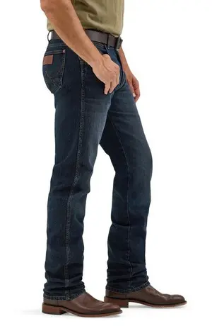 Wrangler Retro Slim Straight Leg Jeans