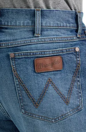 Wrangler Retro Slim Bootcut Jeans