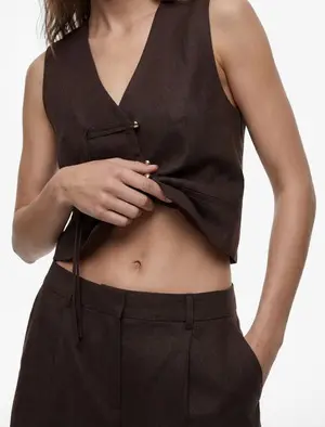 Koton Structured Linen Blend Tailored Shorts With Pleat