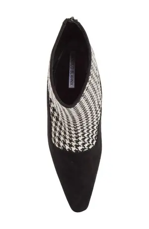 Manolo Blahnik Gosta Leather Ankle Boot