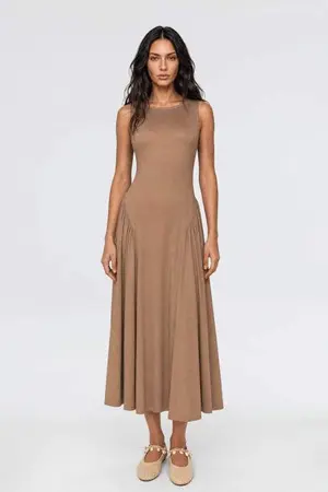 MONLICIA Elaris Sleeveless Draped Midi Dress - Beige