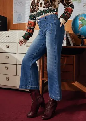 MODCLOTH Boardwalk Beauty Wide Leg Crop Jeans