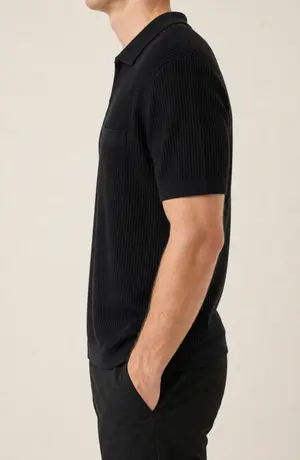 MODENAIRE Textured Knit Short Sleeve Quarter Zip Polo Shirt