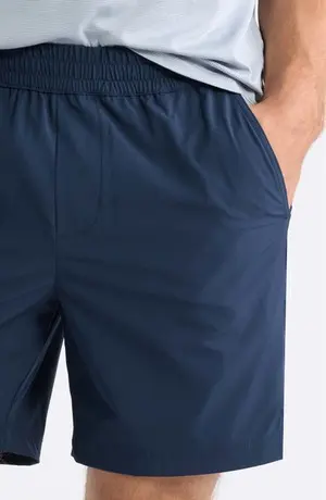 Zella Circuit 7-inch Training Shorts - Navy Eclipse