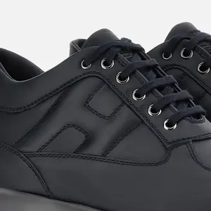 Hogan Sneakers Interactive