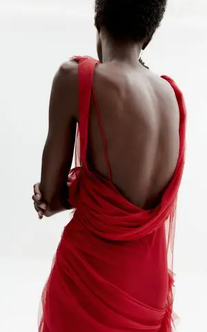 DE LA VALI Sapphire Tulle Maxi Dress - Red