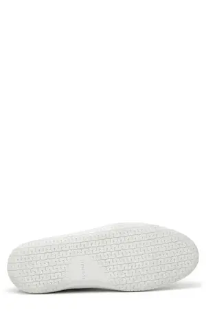 PILOTI Slipstream Slip On Sneaker
