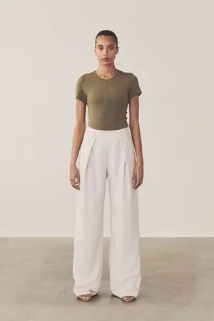 ARTEMIS DICIERO Gigi Tee - Olive