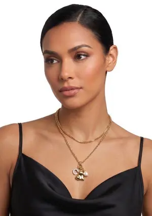 AREA STARS Archana Double Layer Charm Chain