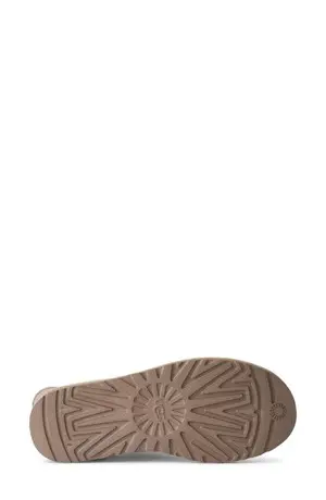 UGG Classic Short Stitched Boot