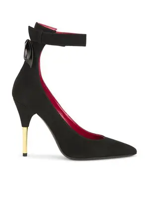 Valentino Garavani Fatale Ankle Strap Pump In Black - Nero