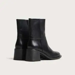 VAGABOND SHOEMAKERS Vega Ankle Boots