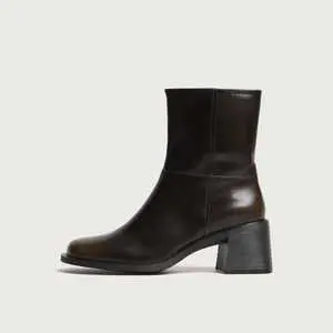 VAGABOND SHOEMAKERS Vega Ankle Boots - Brown